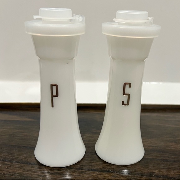 Tupperware | Accents | Vintage Tupperware Mini Salt Pepper Shakers Gold ...
